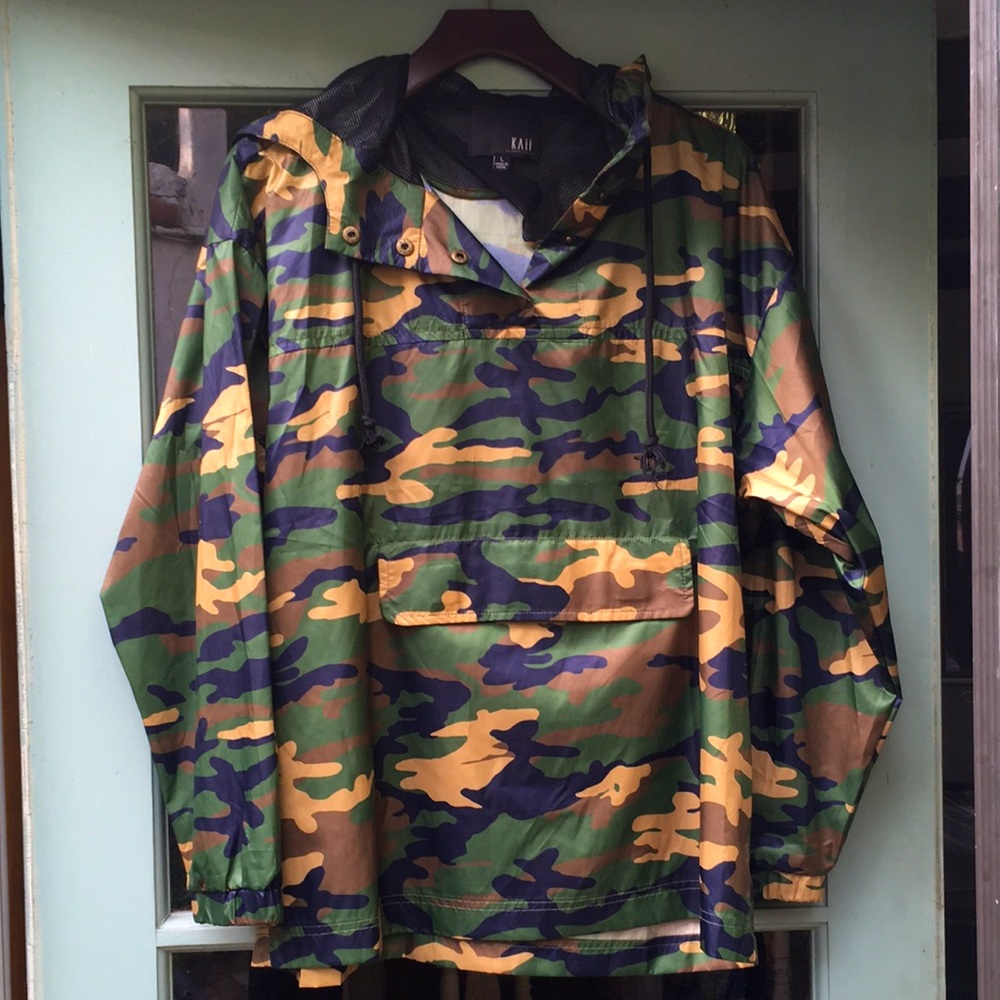 Camouflage Light Weight Wind Breaker - Gem
